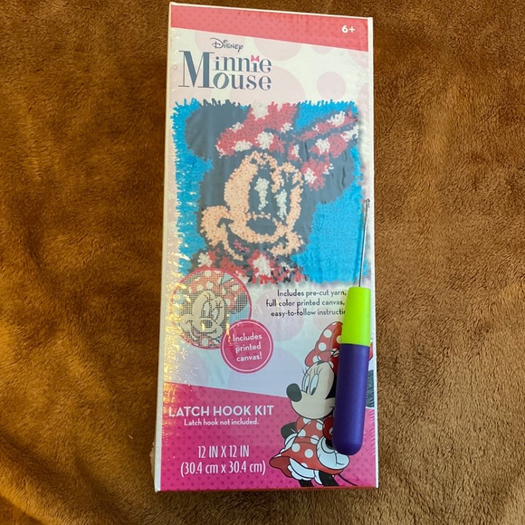 Disney | Office | Minnie Mouse Latch Hook Kit | Poshmark